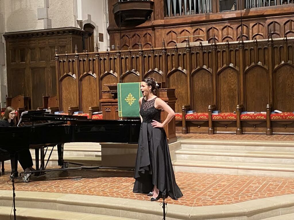 Review: Soprano Maria Valdes and tenor Christopher Bozeka spin a lovely ...