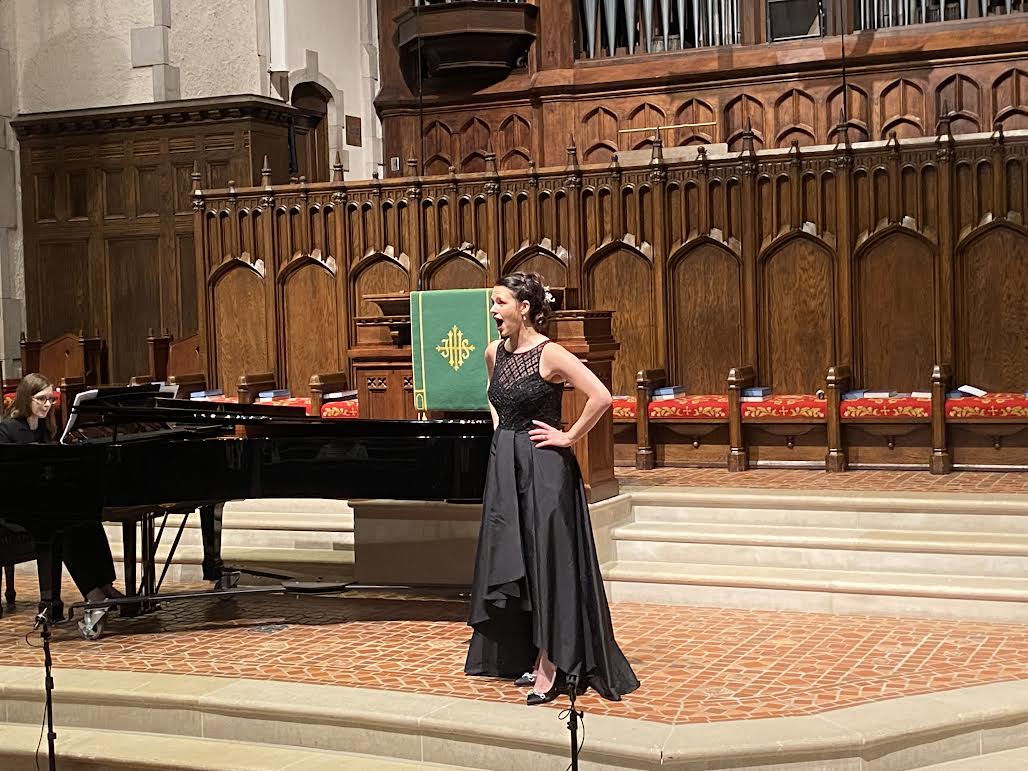 Review: Soprano Maria Valdes and tenor Christopher Bozeka spin a lovely ...