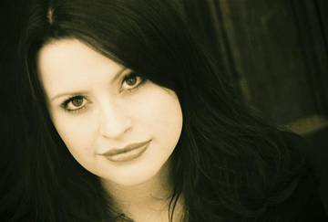 30 Under 30: Whether it's Shakespeare or a musical, Laura Floyd finds ...