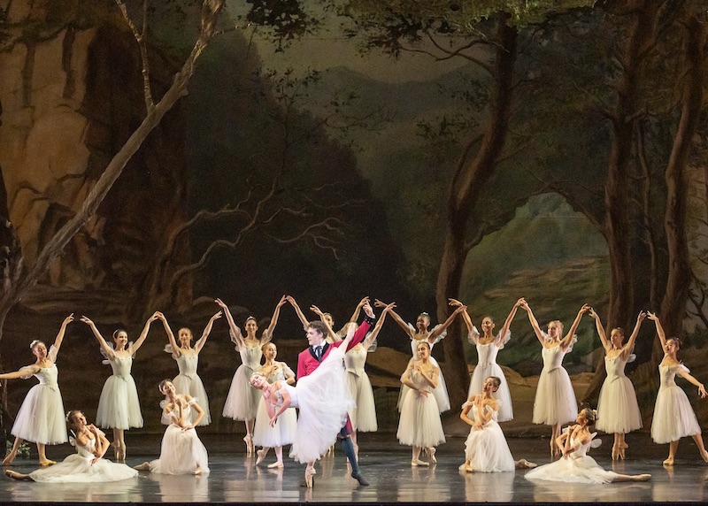 Review: Atlanta Ballet launches season with fine performances of "La ...