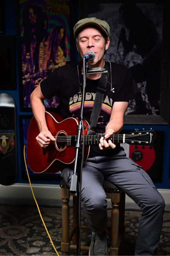 The sober wisdom of Atlanta musician Brandon Reeves' blues - ARTS ATL