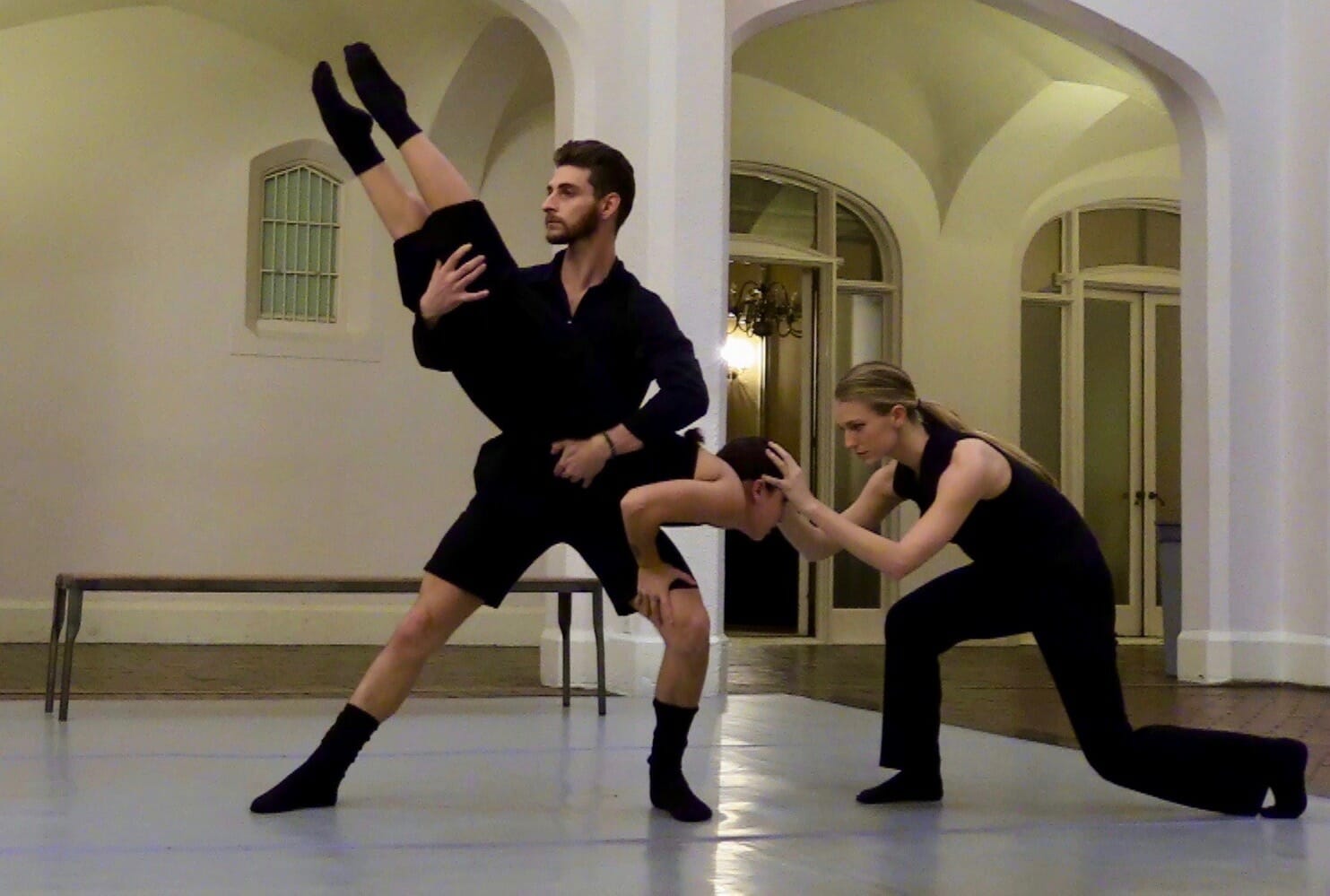 Review: Kit Modus creates polished, engaging synthesis of live music ...