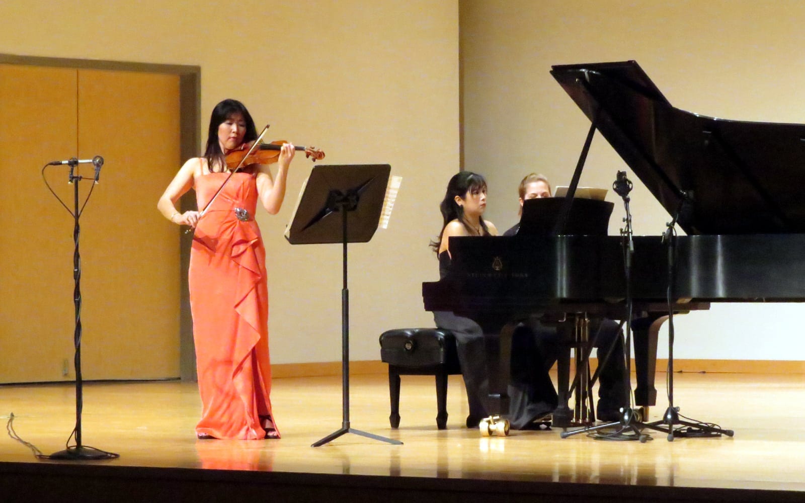Review: Violinist Helen Kim sparkles in Kennesaw concert with pianist ...
