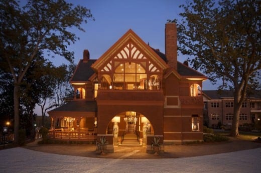 Literary impresario Georgia Lee works to put SCAD’s Ivy Hall on the map ...