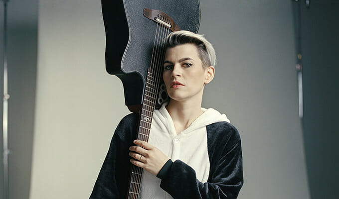 Acclaimed guitarist Kaki King comes home for DATA NOT FOUND performance ...