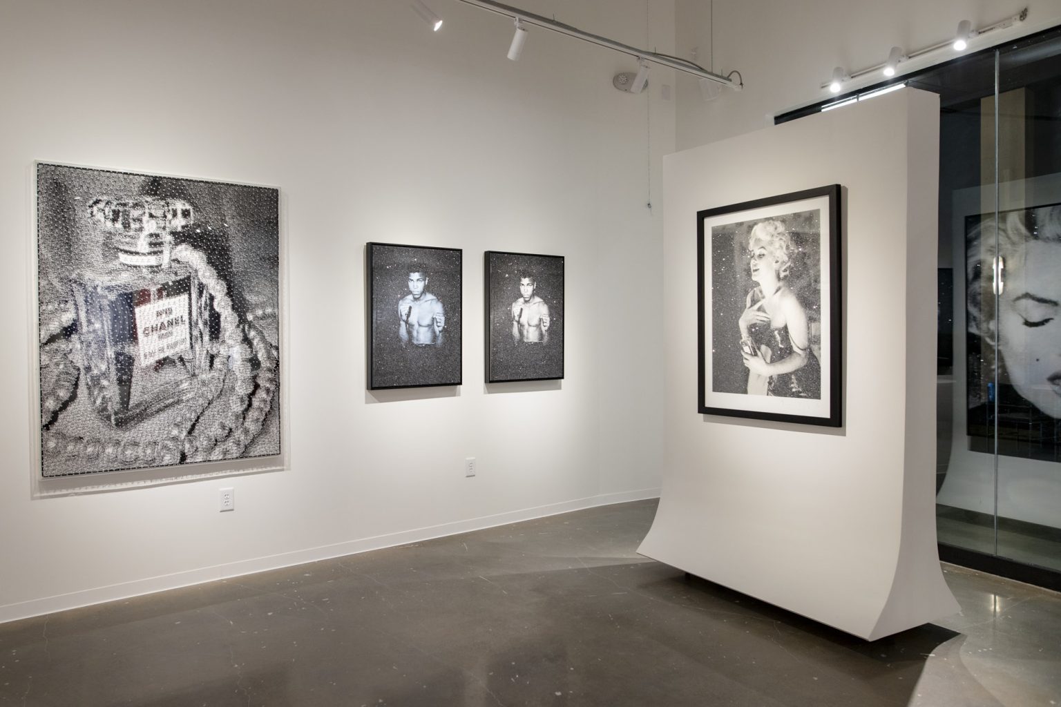 Photo essay: Luca Fine Art opens in West Midtown - ARTS ATL