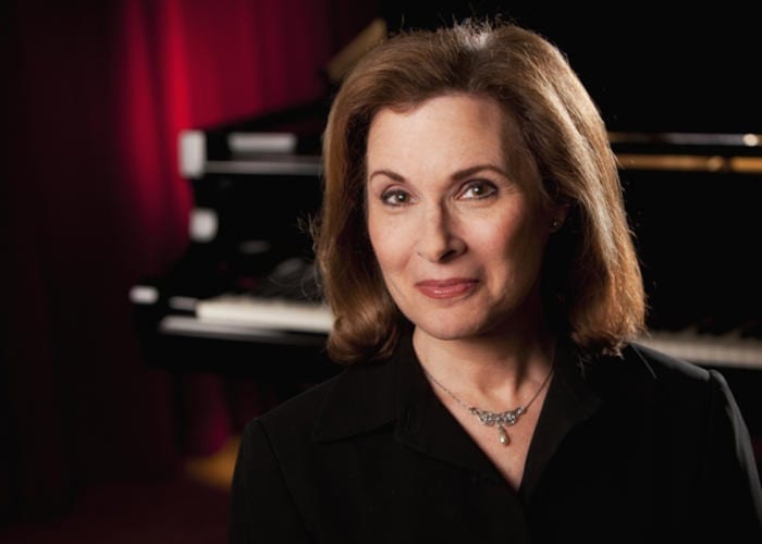 10 years of ArtsATL: How Lois Reitzes became the iconic voice of ...