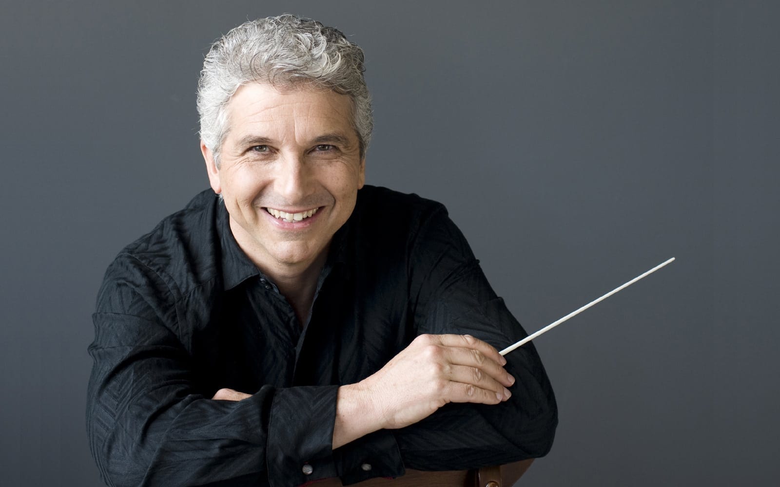 Review: Guest conductor Peter Oundjian and the ASO embark on a stirring ...