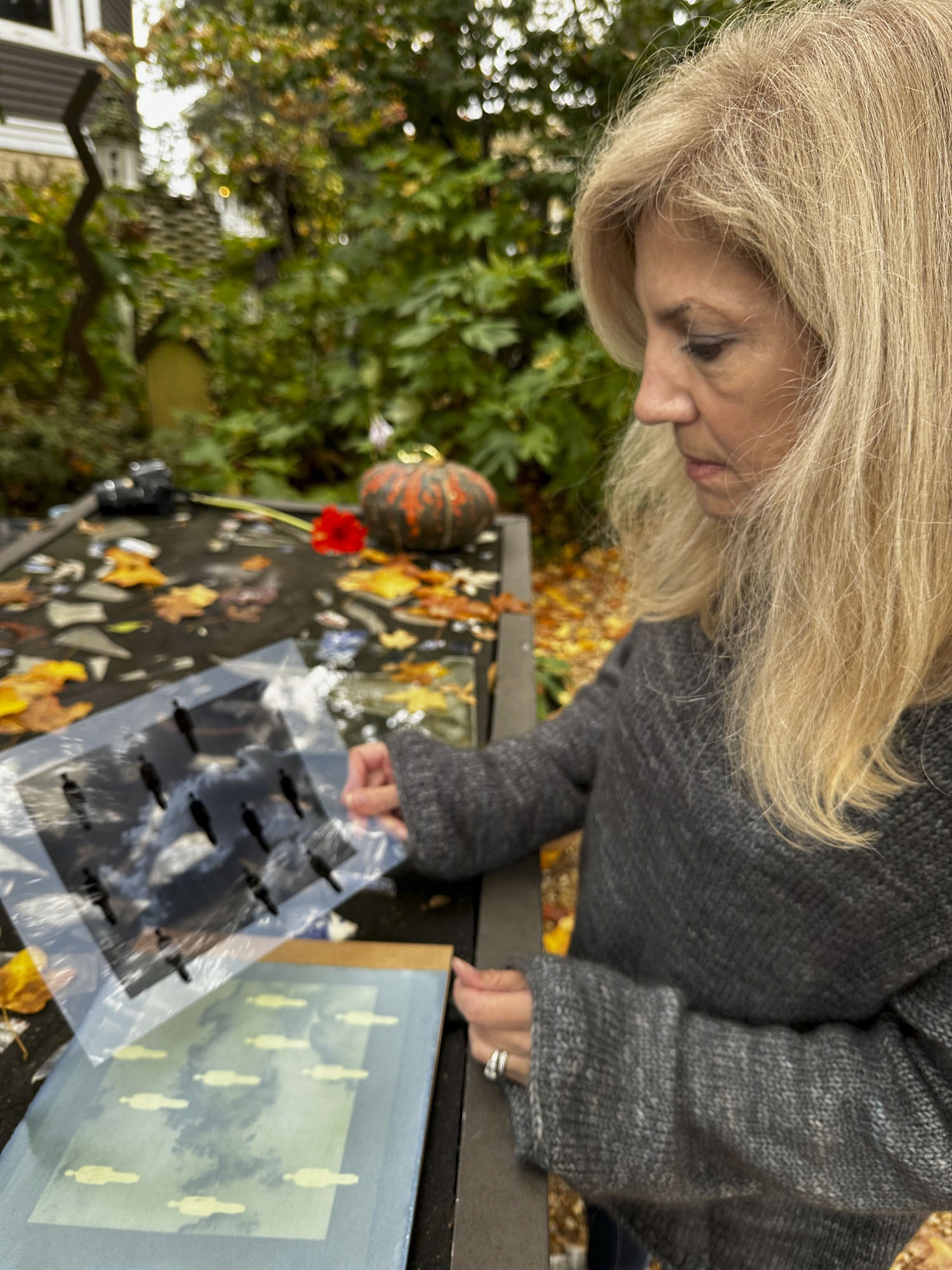 Review: Sabre Esler explores physical and ephemeral connectivity in ...
