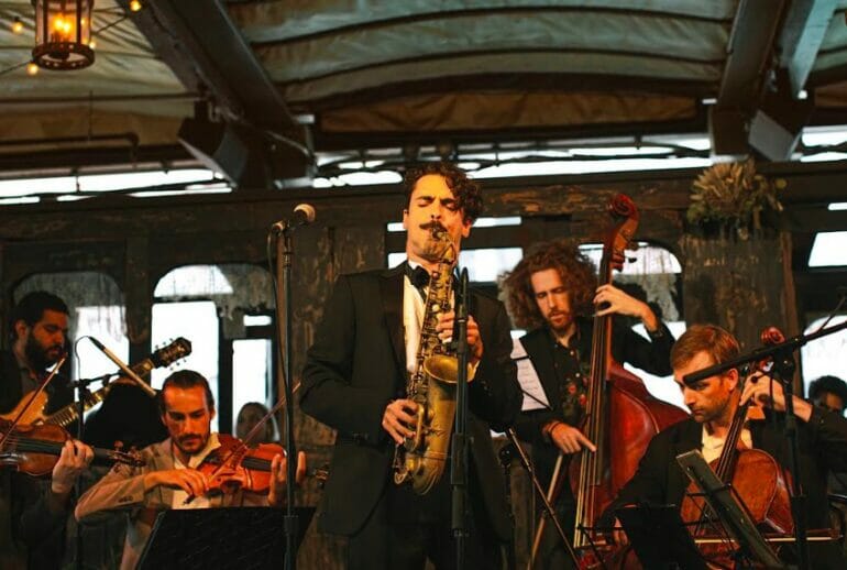 Former “Late Show” saxist Eddie Barbash comes home for show at the ...