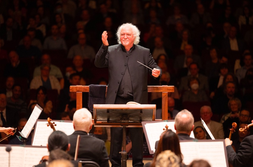 Review: Sir Donald Runnicles bids a brilliant (and emotional) adieu to ...