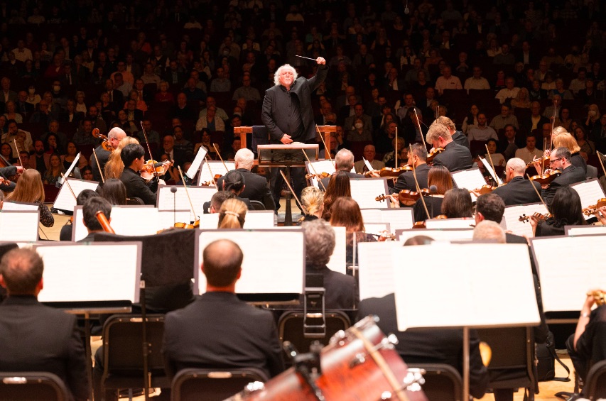 Review: Sir Donald Runnicles bids a brilliant (and emotional) adieu to ...