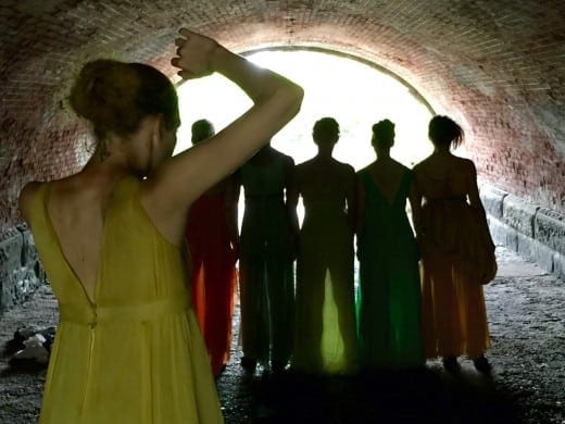 Review: Lauri Stallings and glo create magical migratory performance in ...