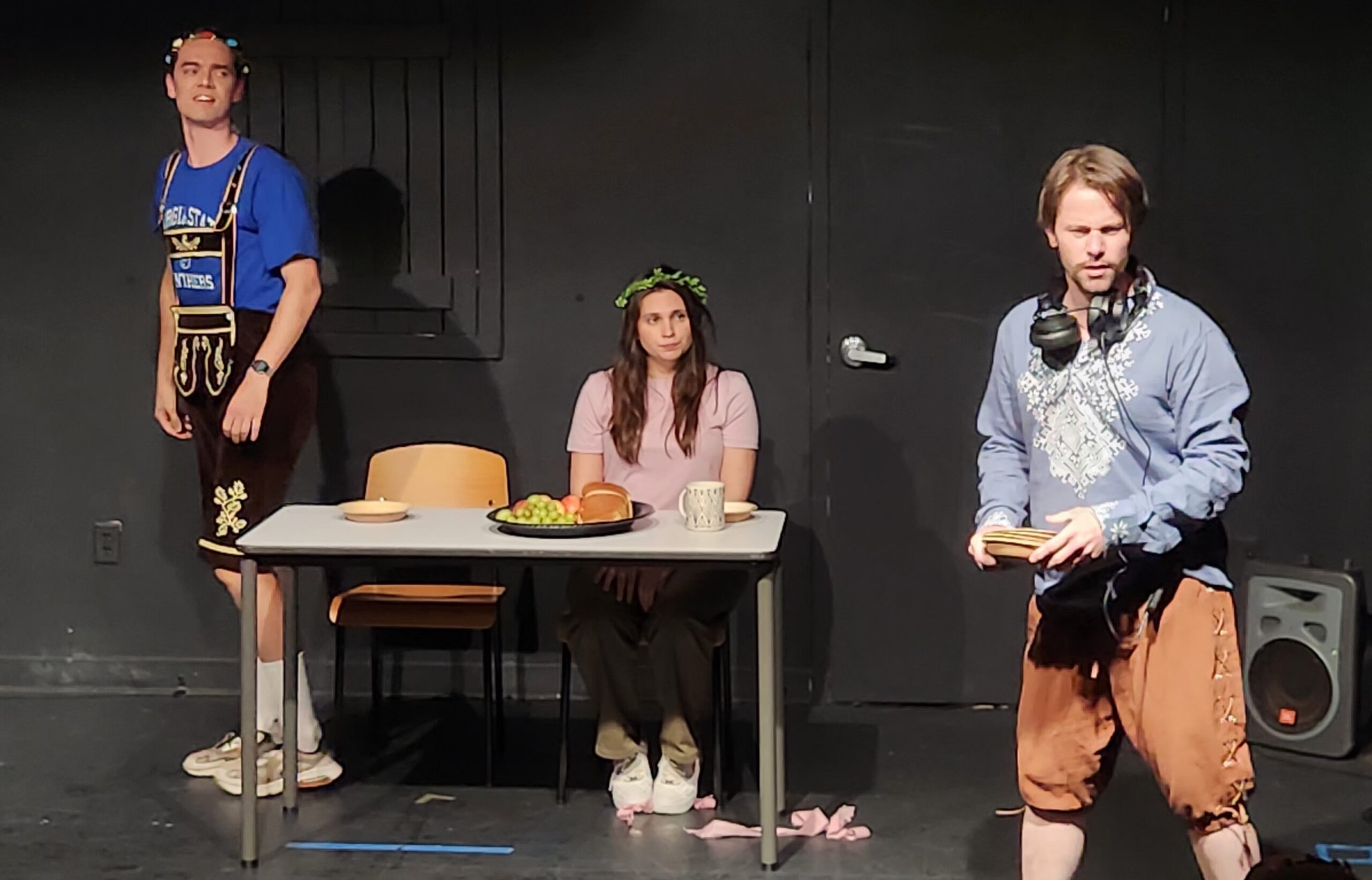 Review: ‘Midsommar Night’s Dream’ is a crazed festival of love ...