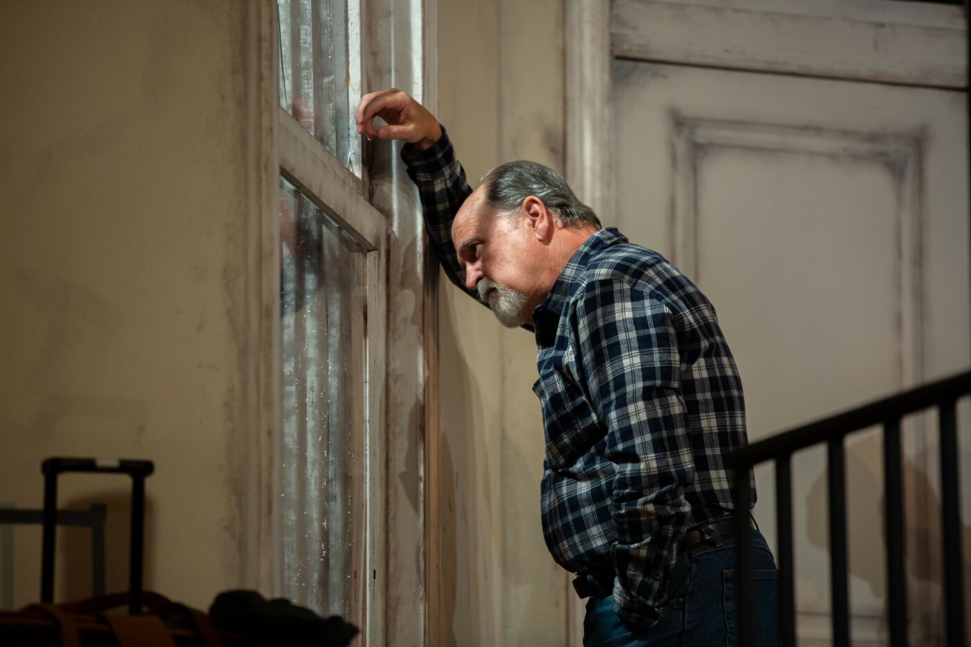 Review: Theatrical Outfit's “The Humans” is a feast of familial joy and ...